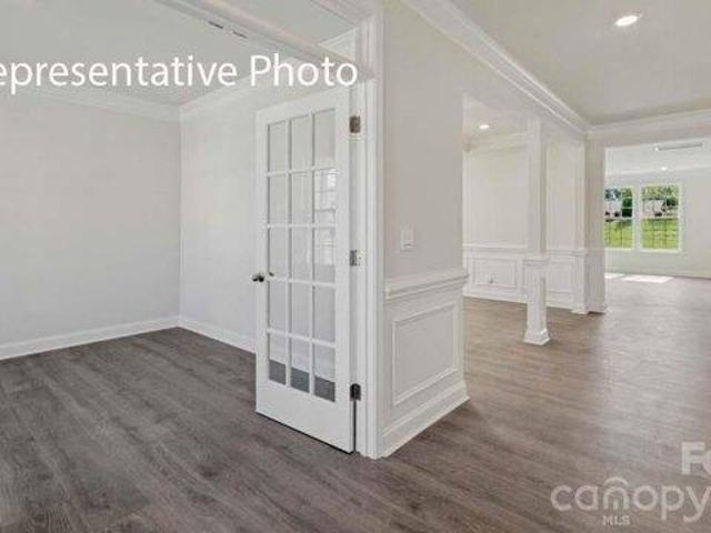 house with 7 bedroom, Indian Trail NC ES103600526