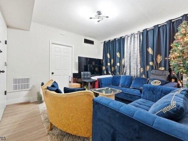 house with 7 bedroom, Irvington NJ DS102586640