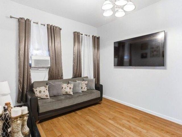 house with 7 bedroom, Jersey City NJ DS102762471