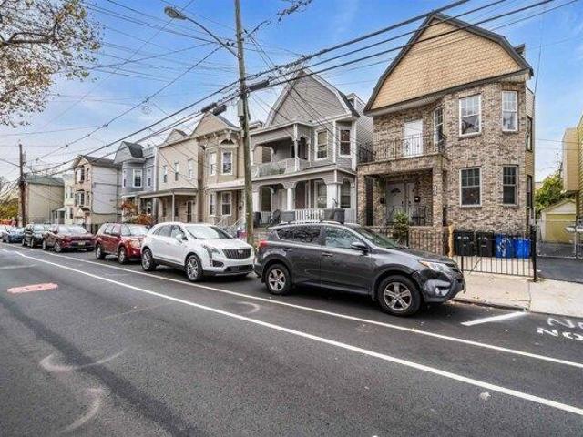 house with 7 bedroom, Jersey City NJ ES104649772