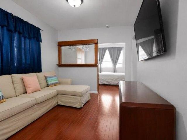 house with 7 bedroom, Jersey City NJ ES104606472