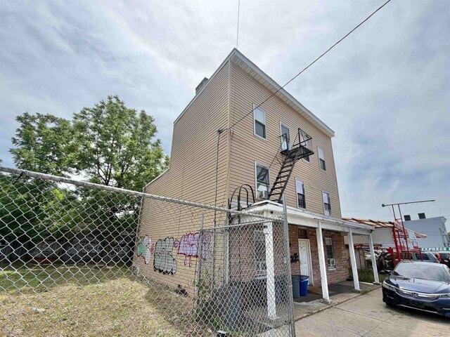 house with 7 bedroom, Jersey City NJ ES104761085