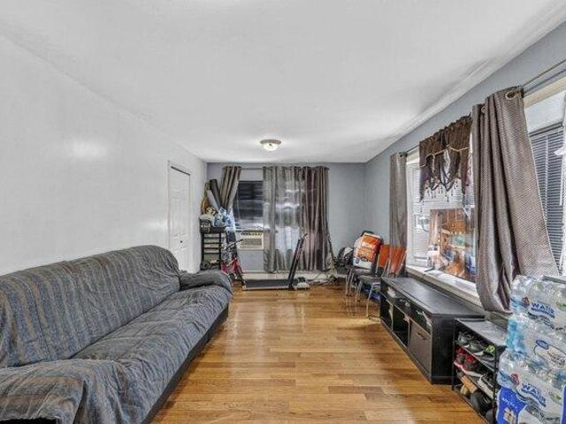 house with 7 bedroom, Jersey City NJ ES105124456