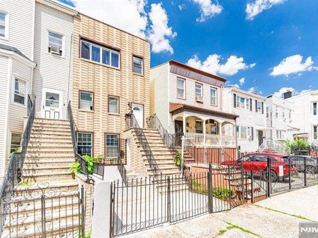 house with 7 bedroom, Jersey City NJ ES105125968