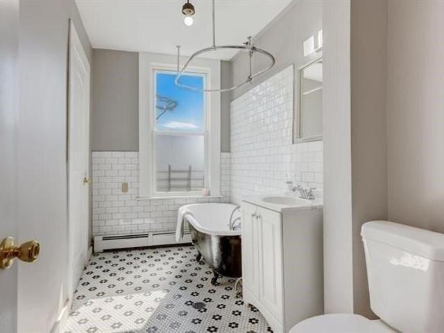 house with 7 bedroom, Jersey City NJ ES105233765