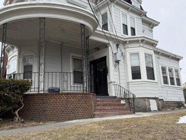 house with 7 bedroom, Lawrence MA ES103220401