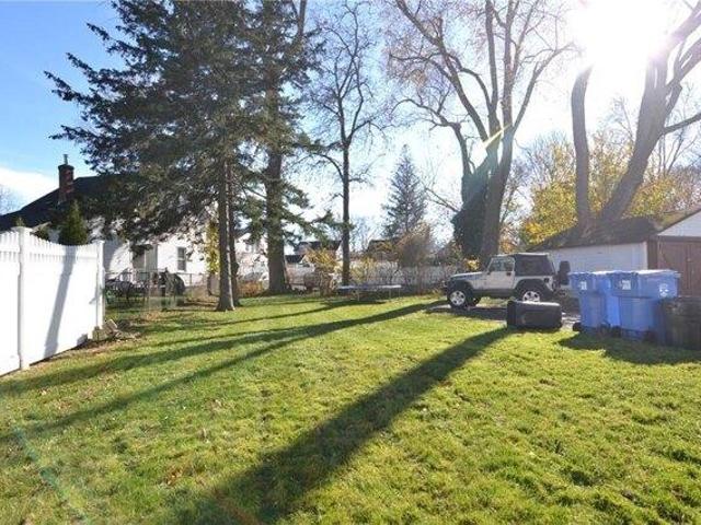 house with 7 bedroom, Lincoln RI DLS101898086