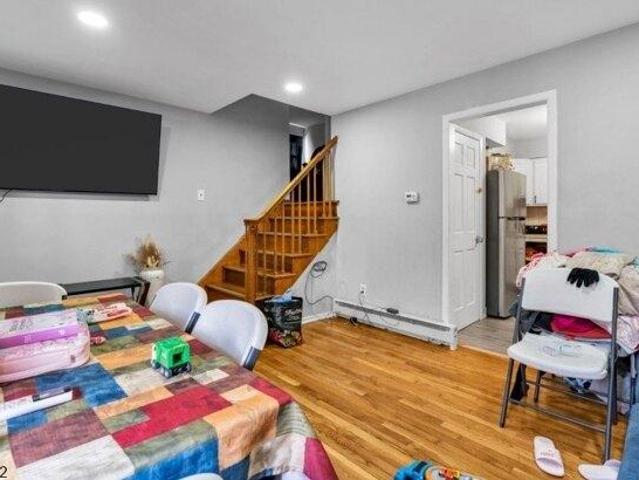 house with 7 bedroom, Linden NJ ES104899490