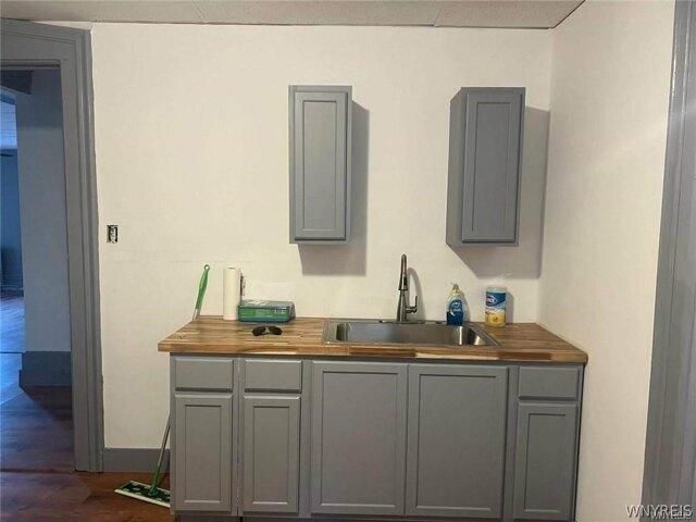 house with 7 bedroom, Lockport NY ES103627519