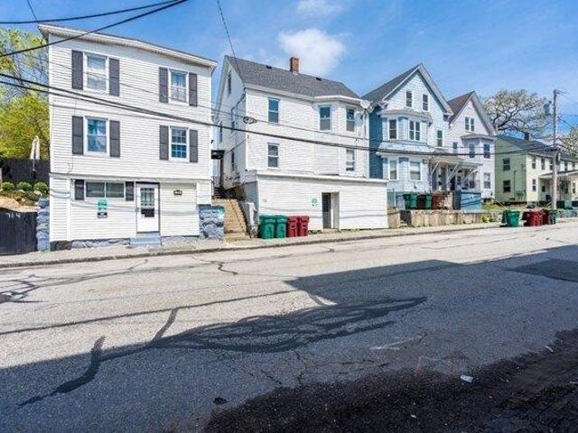 house with 7 bedroom, Lowell MA ES104607037