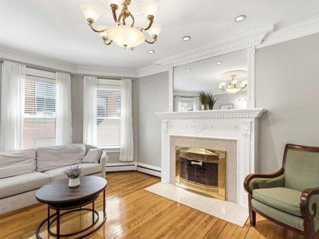 house with 7 bedroom, Lowell MA ES105126291