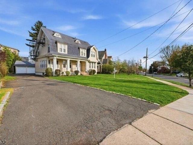 house with 7 bedroom, Maplewood NJ DLS102762109