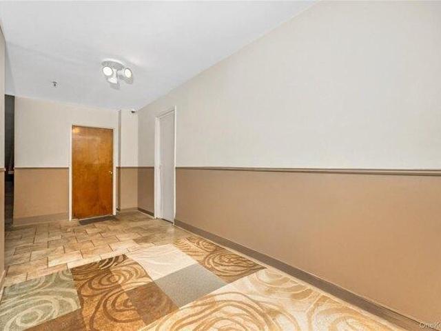 house with 7 bedroom, Maspeth NY DS103619640