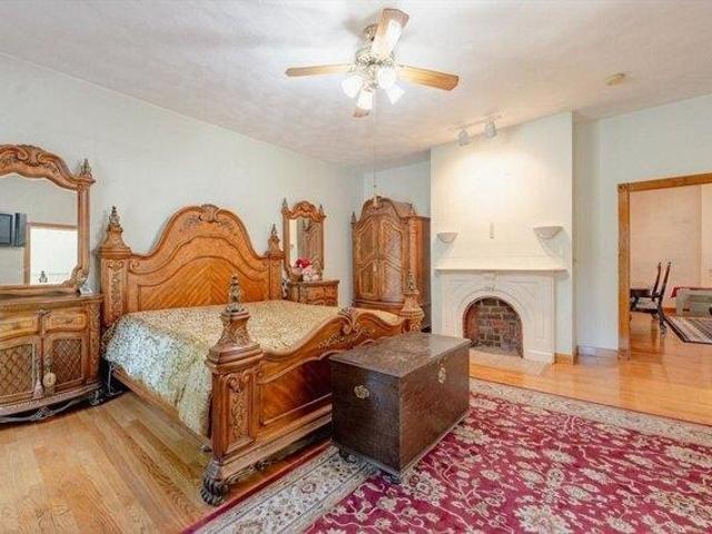 house with 7 bedroom, Medford MA ES105141240