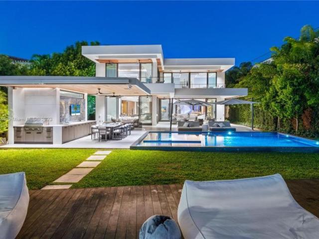 house with 7 bedroom, Miami Beach FL FL DLS102243400