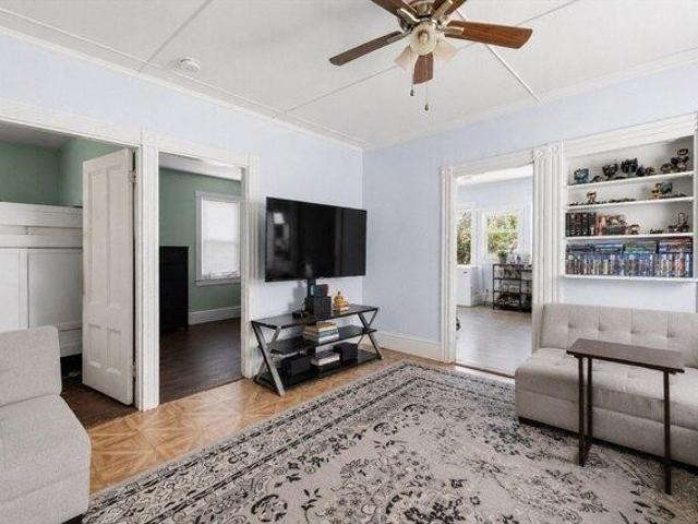 house with 7 bedroom, Middleboro MA ES105175833