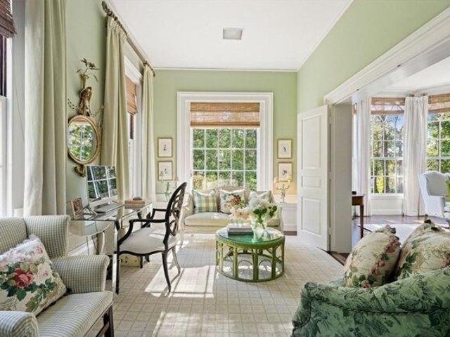 house with 7 bedroom, Milton MA ES103070275