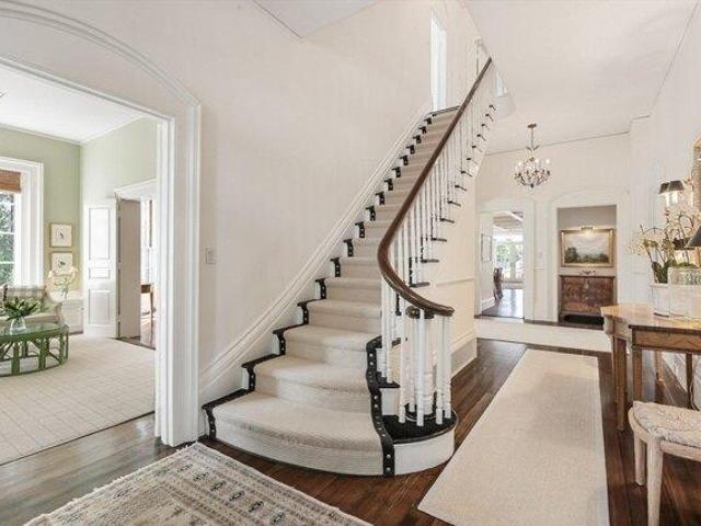 house with 7 bedroom, Milton MA ES105081299