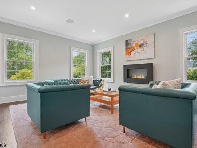 house with 7 bedroom, Millburn NJ ES104835970