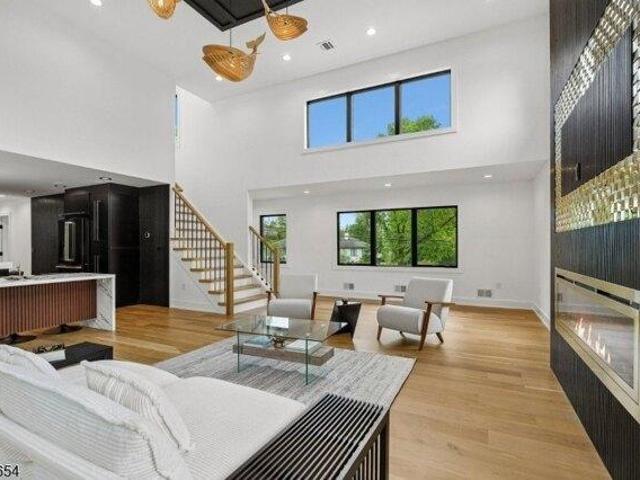 house with 7 bedroom, Millburn NJ ES105193360