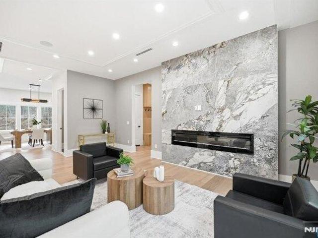 house with 7 bedroom, Millburn NJ ES105202699