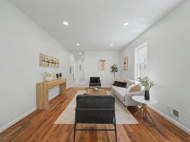 house with 7 bedroom, Montclair NJ ES105156836