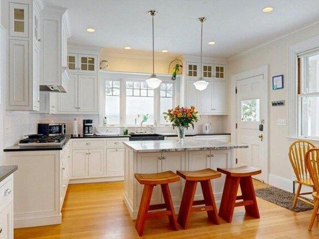house with 7 bedroom, Newton MA ES102826695