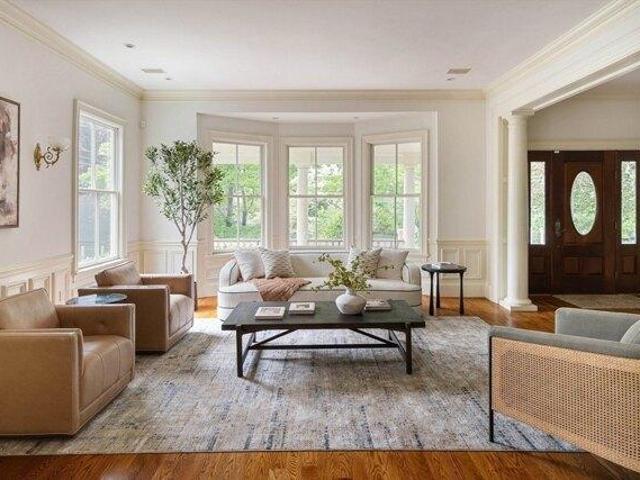 house with 7 bedroom, Newton MA ES104262727