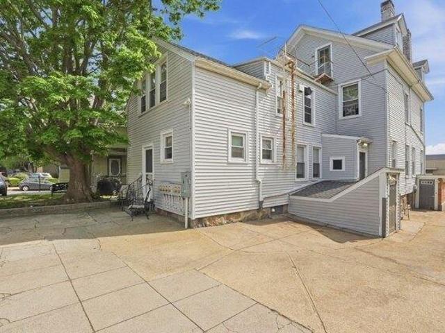 house with 7 bedroom, New Bedford MA DS103848354