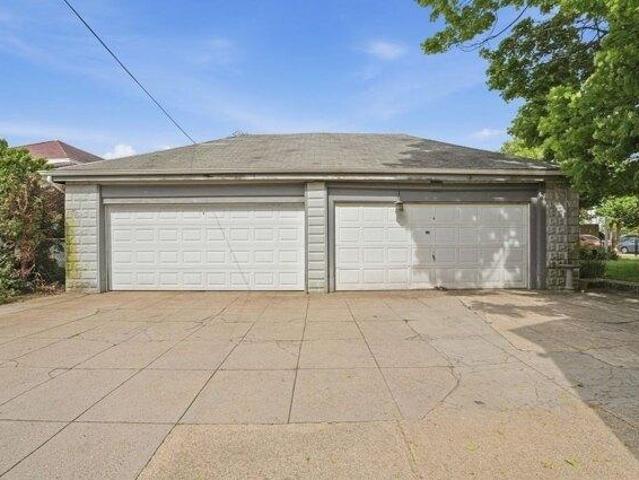 house with 7 bedroom, New Bedford MA ES104853214