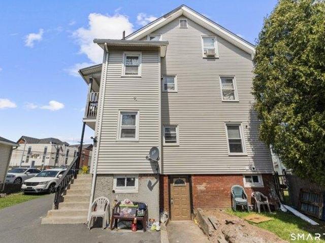 house with 7 bedroom, New Britain CT ES105202877