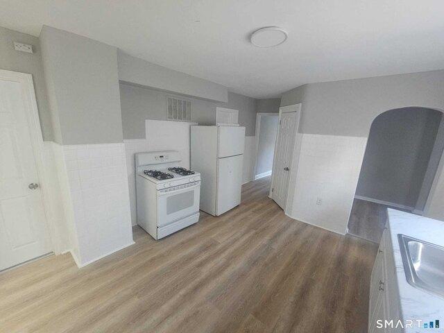 house with 7 bedroom, New Haven CT DLS102442692