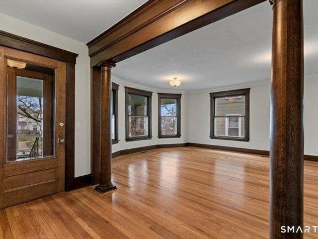 house with 7 bedroom, New Haven CT ES104074864