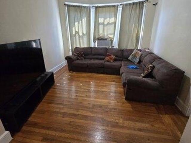house with 7 bedroom, New Haven CT ES104332156