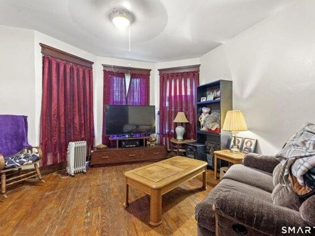 house with 7 bedroom, New Haven CT ES105112788