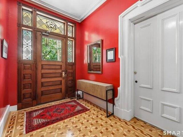 house with 7 bedroom, New Haven CT ES105230471