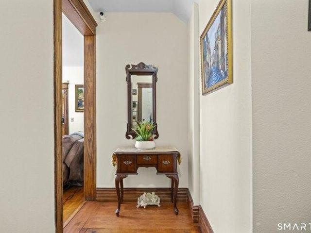 house with 7 bedroom, New London CT ES102826417