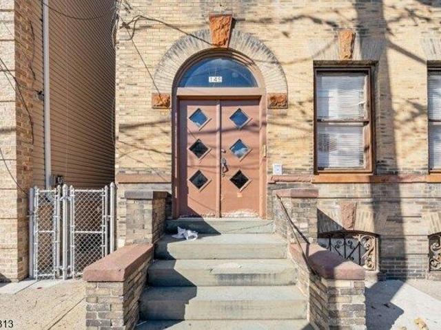 house with 7 bedroom, Newark NJ DLS102282478