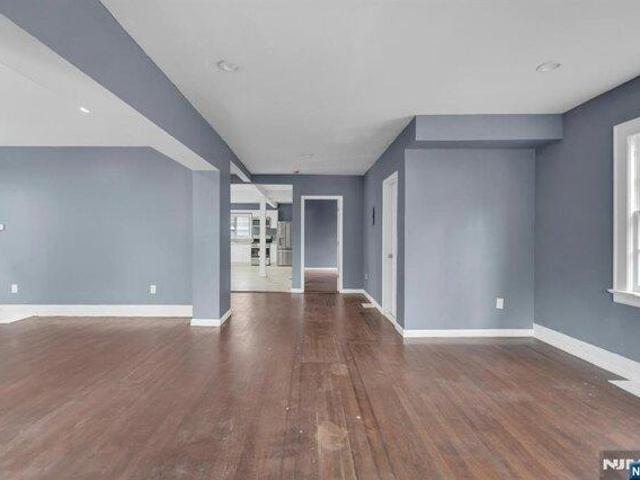 house with 7 bedroom, Newark NJ DS101999069