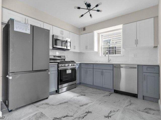 house with 7 bedroom, Newark NJ DS104409922