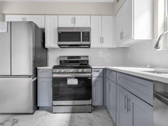 house with 7 bedroom, Newark NJ ES104409922