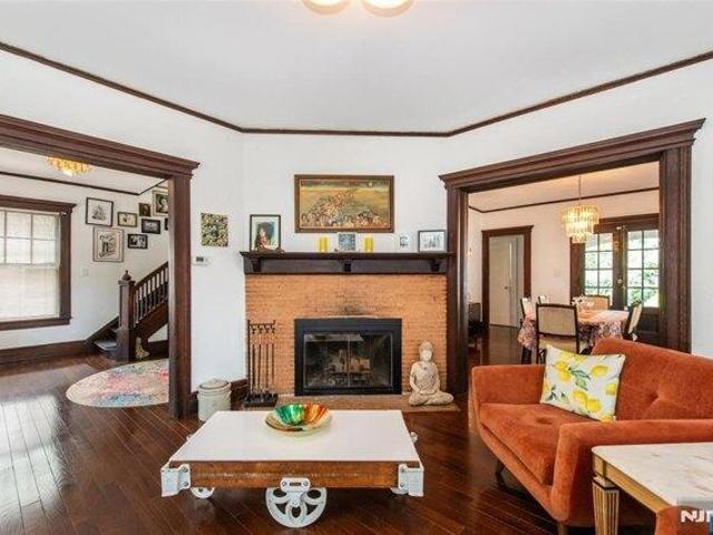 house with 7 bedroom, Newark NJ ES104481672
