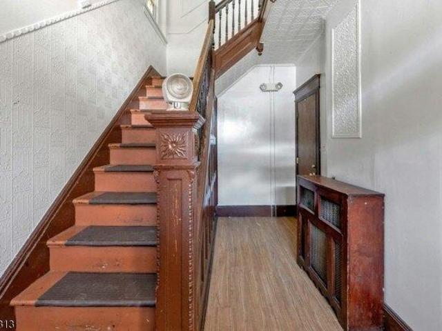 house with 7 bedroom, Newark NJ ES105552699
