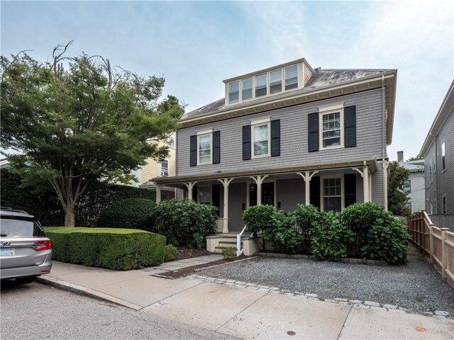 house with 7 bedroom, Newport RI DS102120120