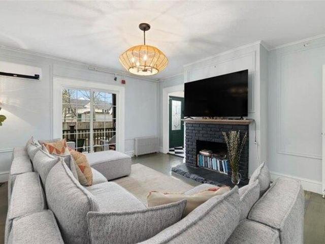 house with 7 bedroom, Newport RI ES103188456