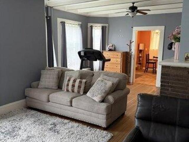 house with 7 bedroom, North Adams MA ES104853218