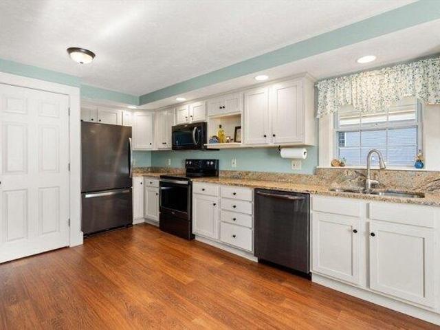 house with 7 bedroom, Northbridge MA DS103494456