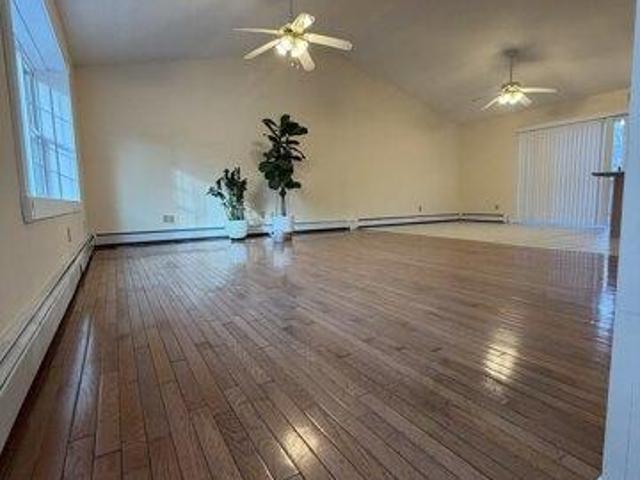 house with 7 bedroom, Norwich CT ES104849766