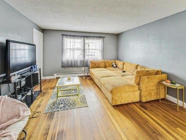 house with 7 bedroom, Norwood MA DLS101747494