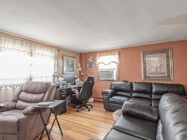 house with 7 bedroom, Norwood MA ES104606091